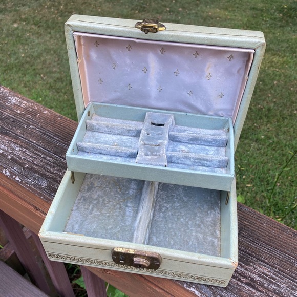 Vintage | Storage & Organization | Vintage 95s Jewelry Box Velvet ...